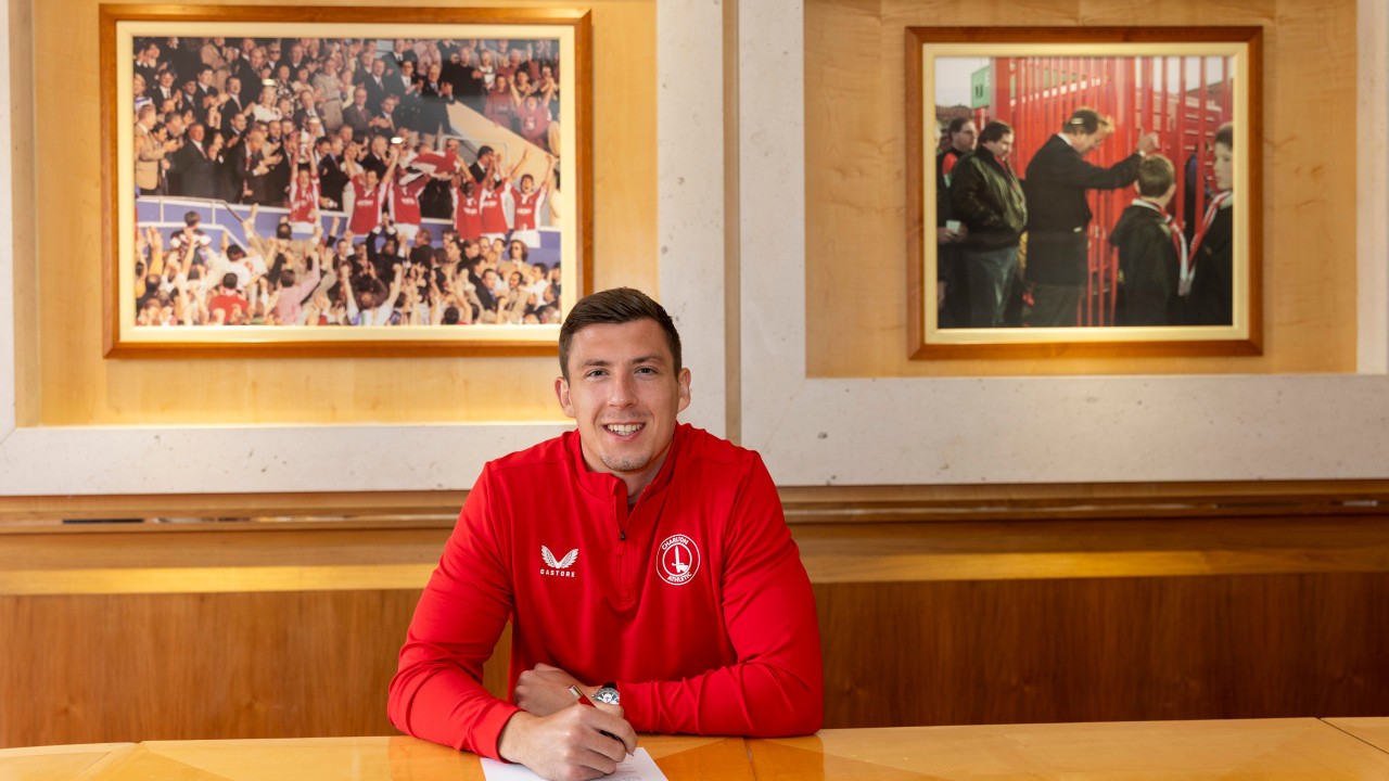 GALLERY | Alex Mitchell is an Addick | Charlton Athletic Football Club