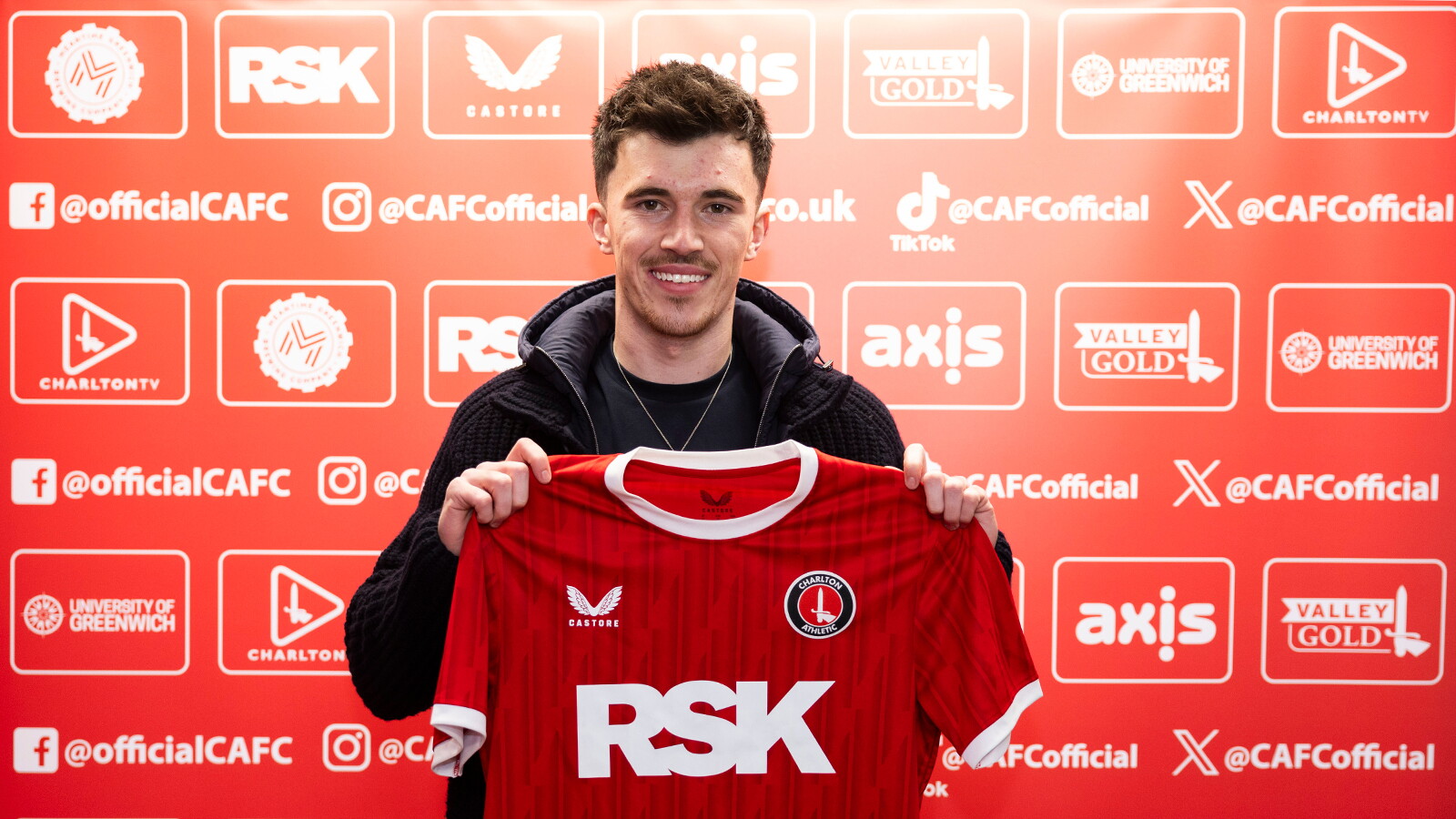 Tom McIntyre joins the Addicks on loan | Charlton Athletic Football Club