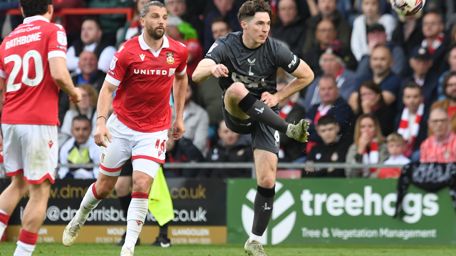 Top two hopes end at Wrexham | Charlton Athletic Football Club
