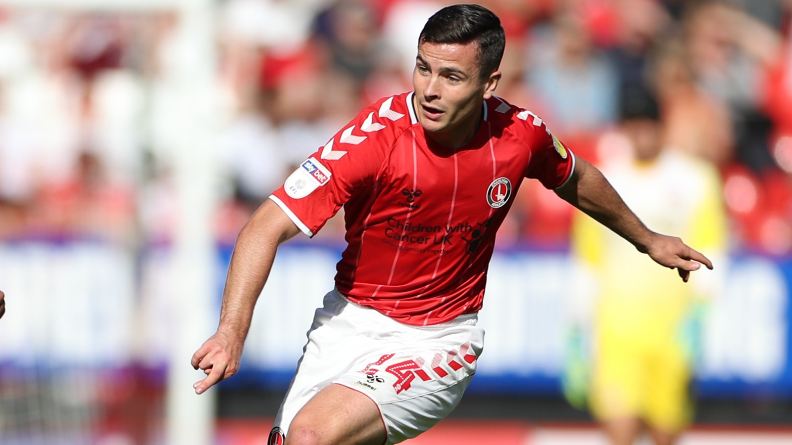 Josh Cullen on Fulham test, playing with Conor Gallagher and looking up ...