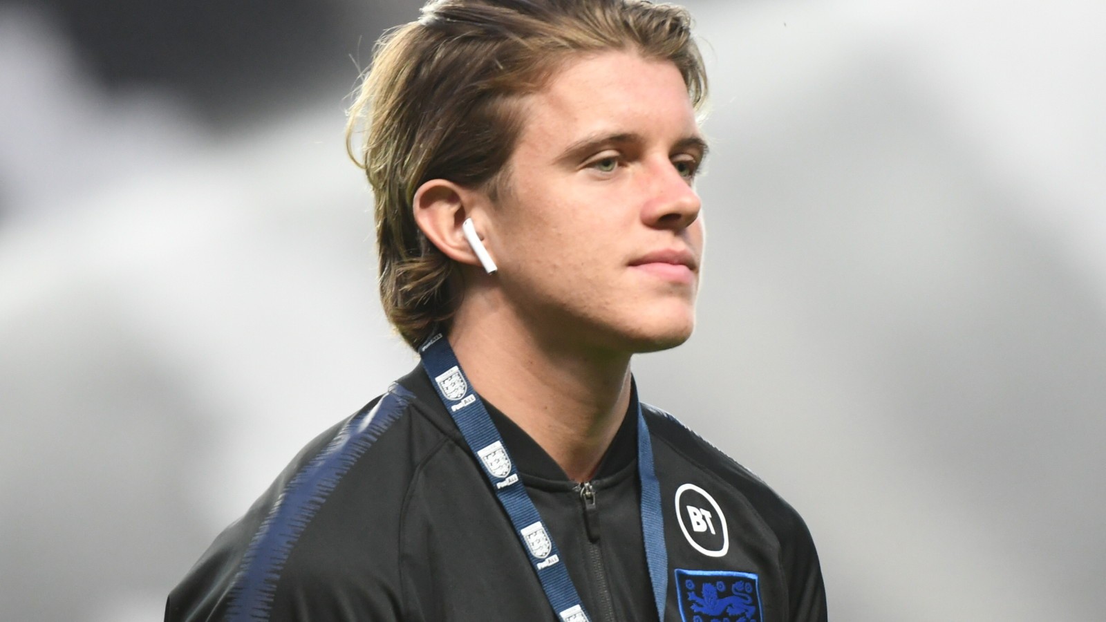 Behind the scenes with Conor Gallagher at England U21s | Charlton ...