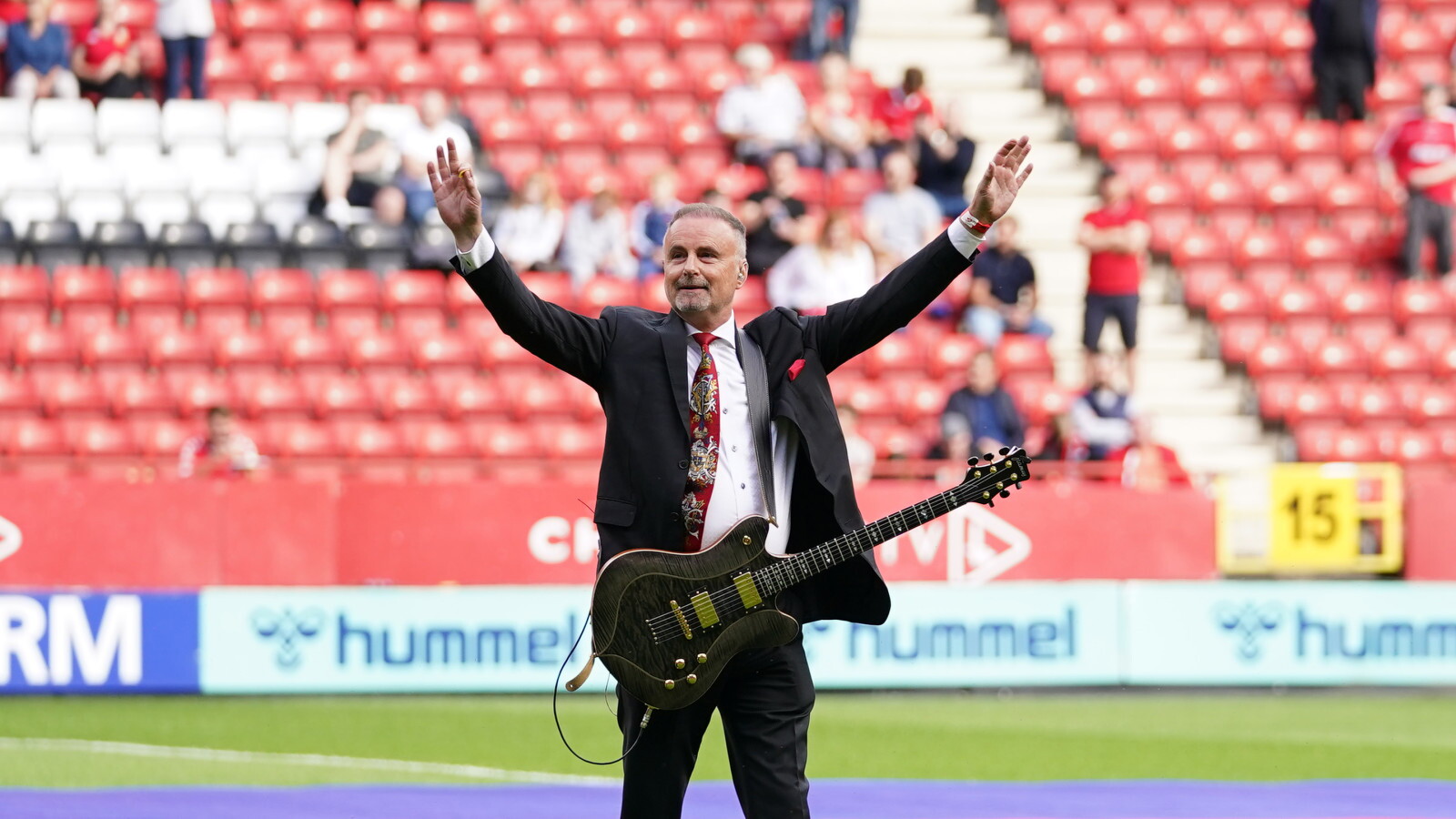 Thomas Sandgaard pays tribute to Charlton fans after his warm welcome ...