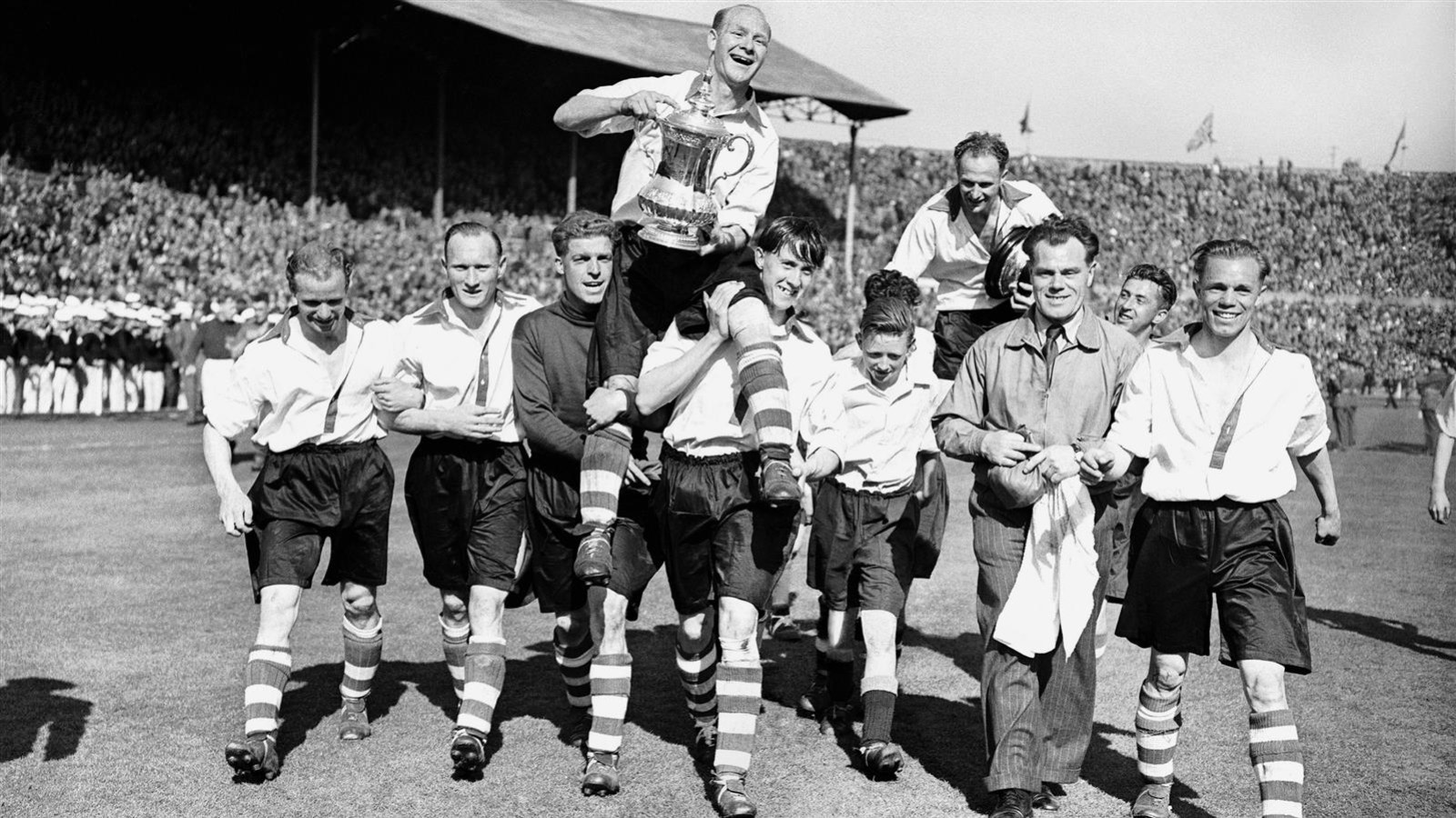 HISTORY | How the Addicks lifted the FA Cup in 1947 | Charlton Athletic ...