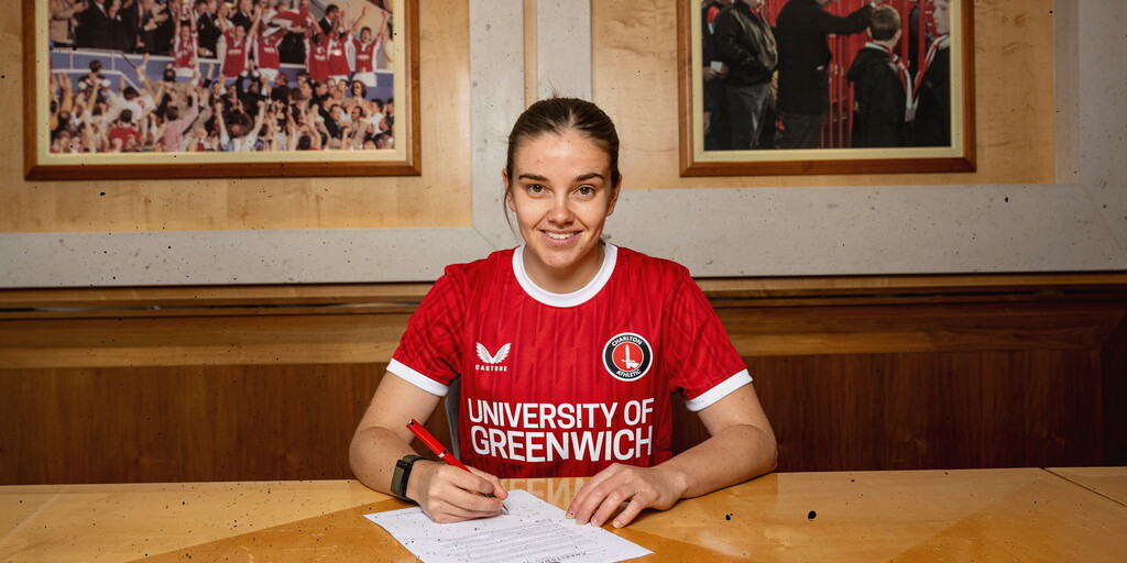 Beth Roe signs new contract | Charlton Athletic Football Club