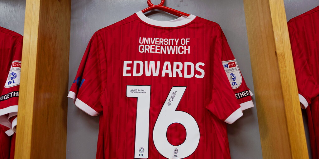 TEAM NEWS | Edwards starts, with Dixon named on bench | Charlton ...