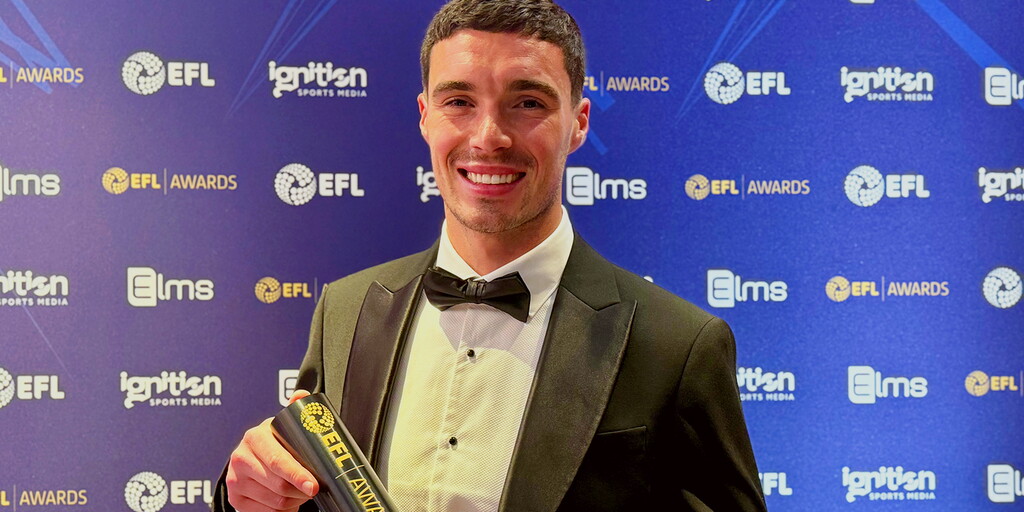 Lloyd Jones named in 2024/25 League One Team of the Season | Charlton ...