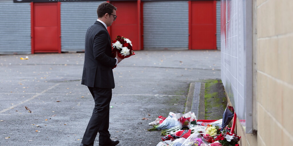 Ed Warrick pays tribute to Norman Barker | Charlton Athletic Football Club