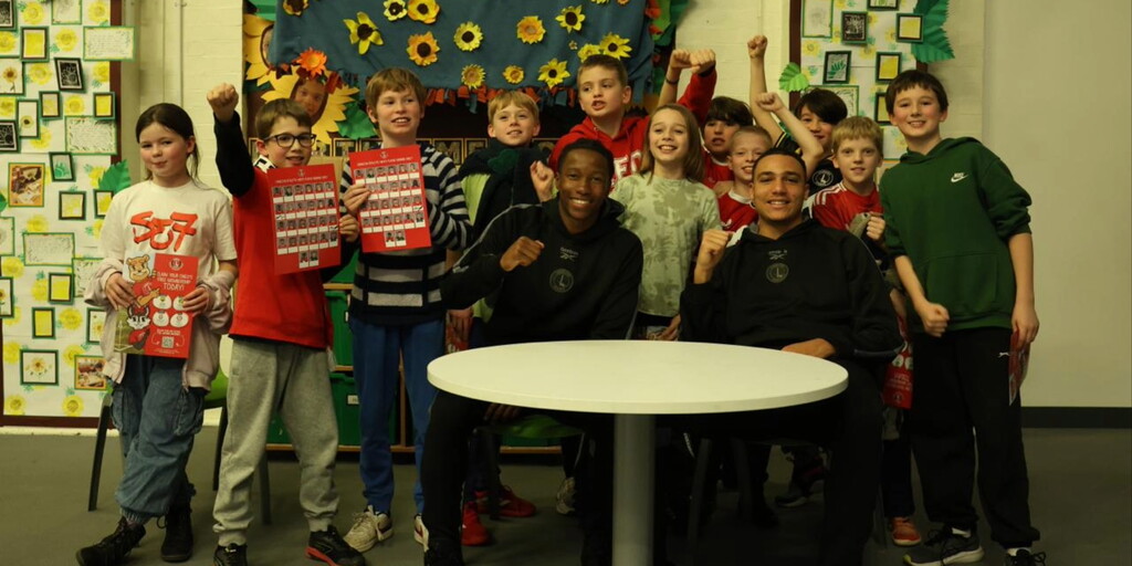 Fullah and Leaburn visit Halstow Primary School | Charlton Athletic ...